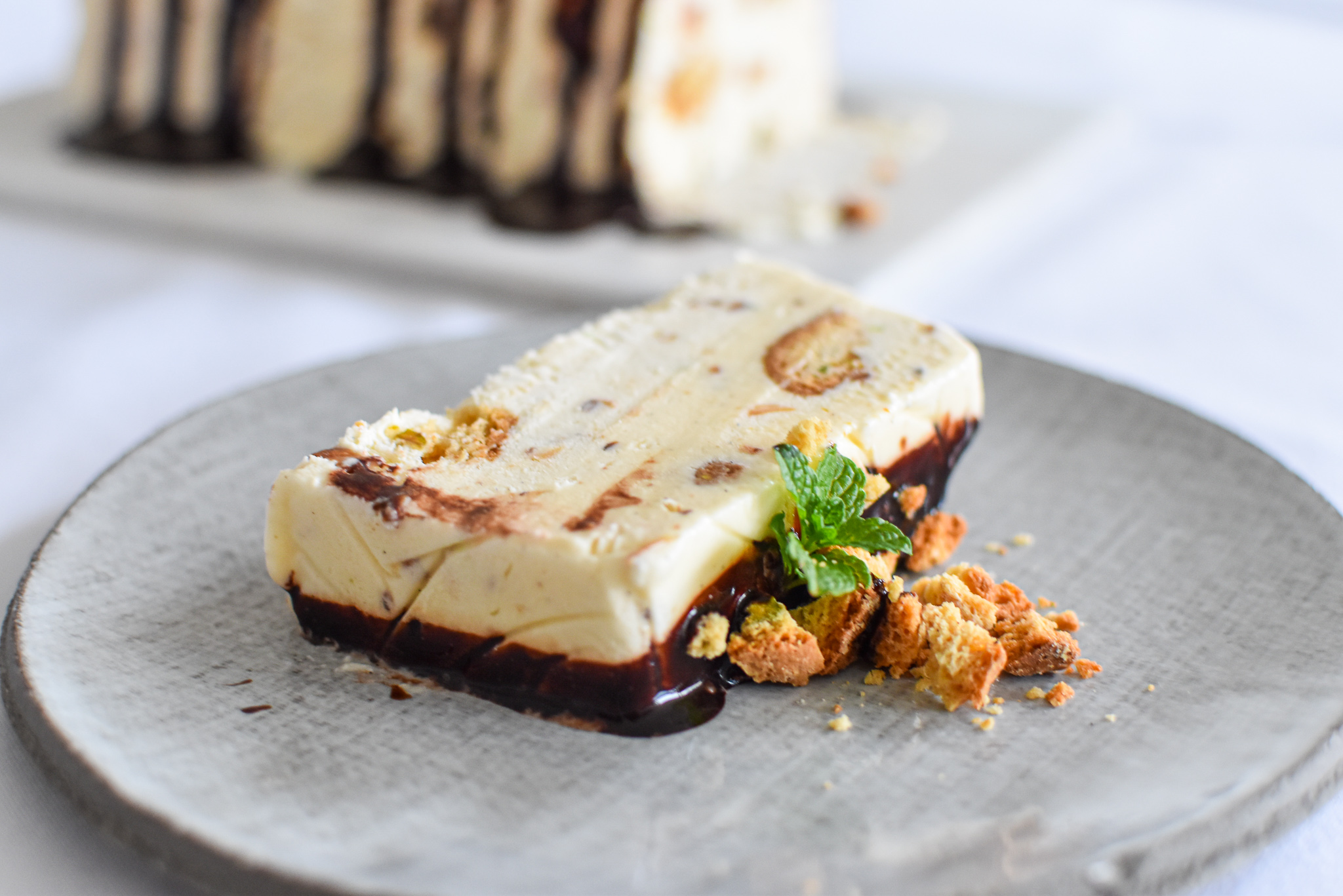 Semifreddo met cantuccini en pistache – Eindejaarsdessert – Kris Kookt