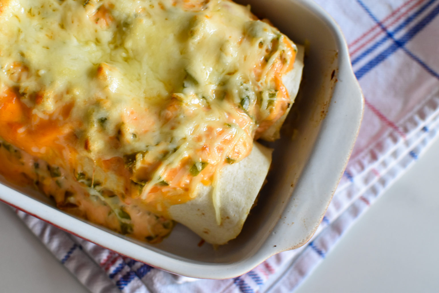 Enchilada van kip met mais en paprika – Kris Kookt