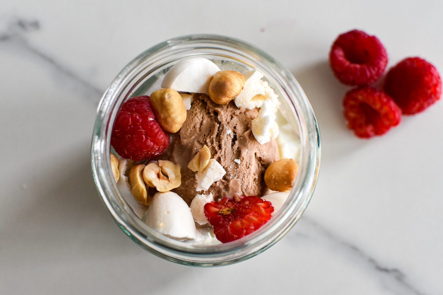 Snelle desserts met ijs – Chocolade – Babelutte – Vanille – Cuberdon ...