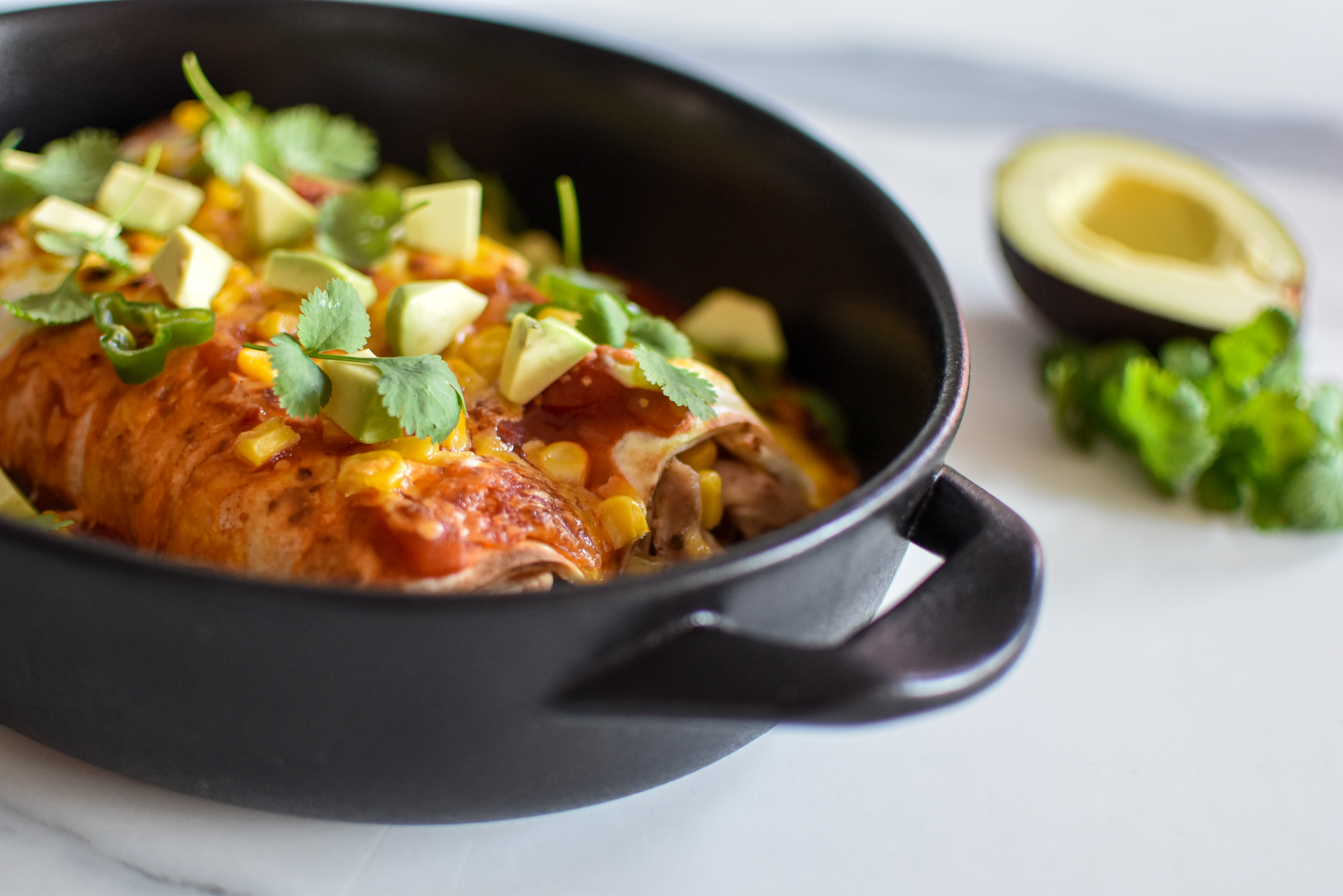 Makkelijke enchilada met kip, mais en cheddar – Kris Kookt