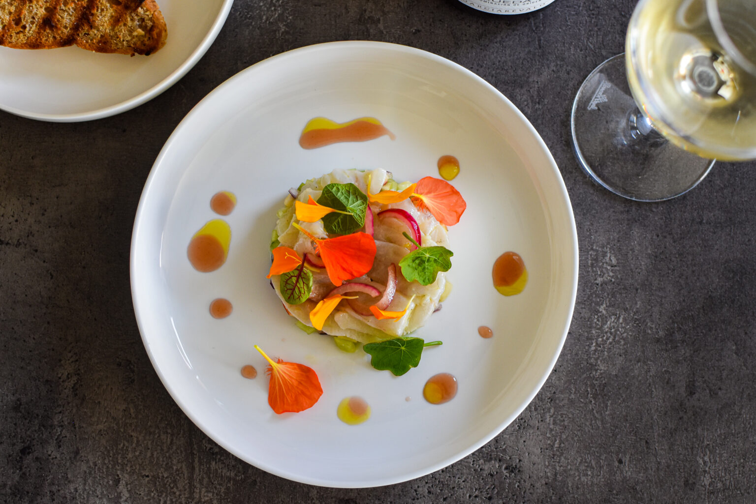 Ceviche van zeebaars met appel, komkommer en limoen – Kris Kookt